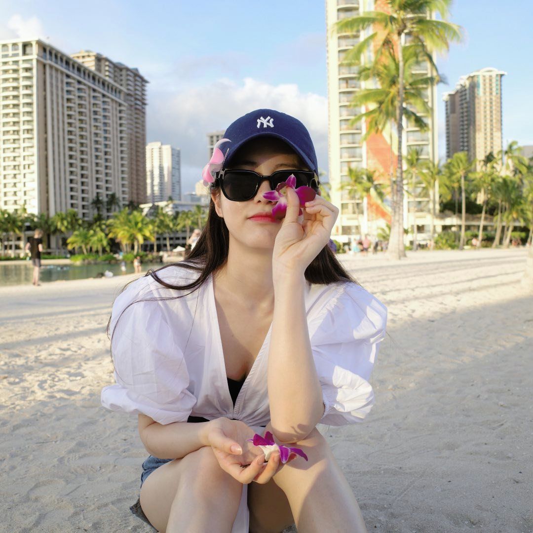 Shin Ye-eun | Scrolller