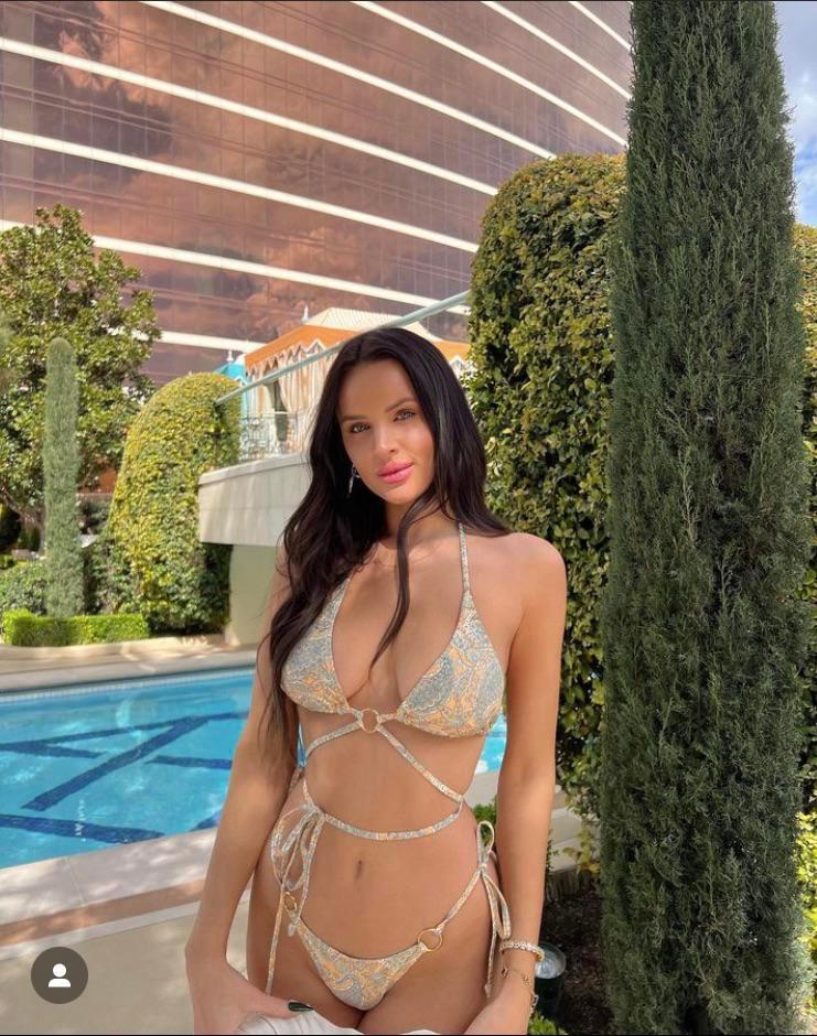 Shine bright like a diamond | Scrolller