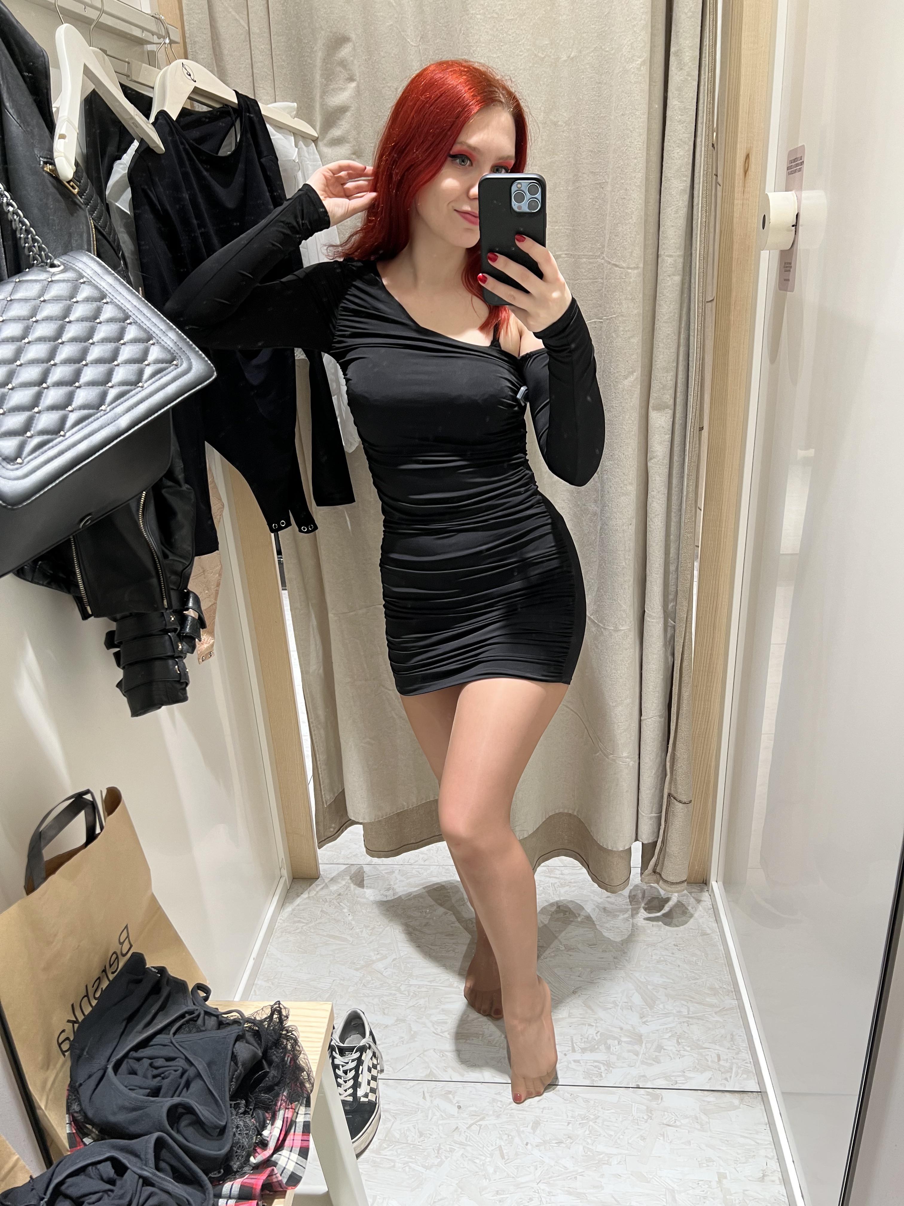 Shiny tights | Scrolller