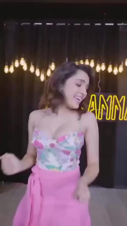 shirley setia bouncing her melons | Scrolller