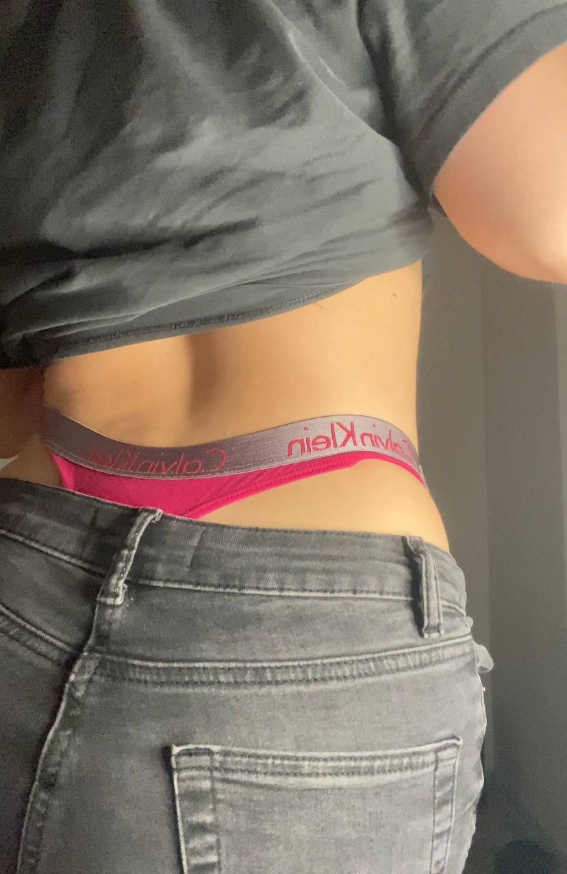 Showing off my favorite panties | Scrolller