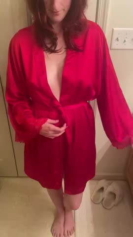 Discover more like Realmoms: Showing you what’s under mommy’s robe and Related Content | Scrolller