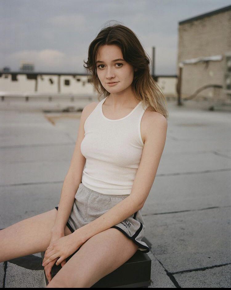 “sitting pretty” | Scrolller