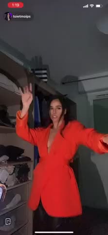 slipped dancing | Scrolller