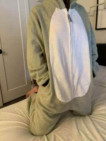 Sloth costume but make it sexy | Scrolller