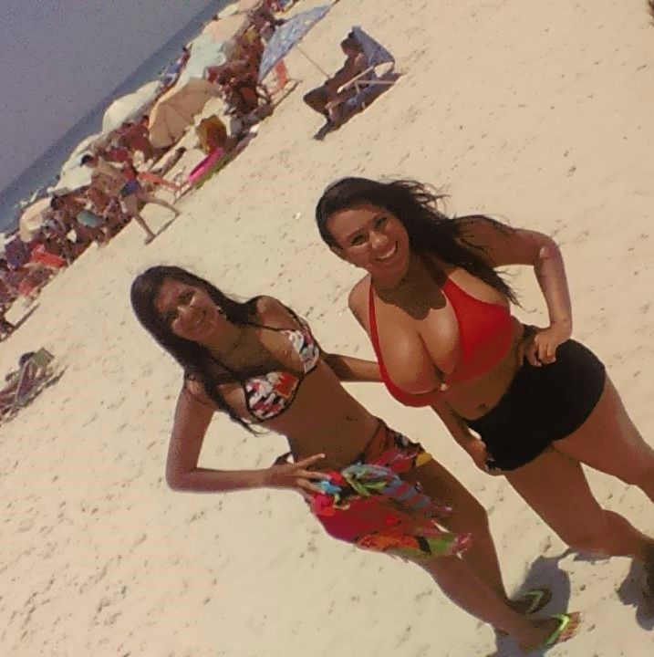 small difference... | Scrolller