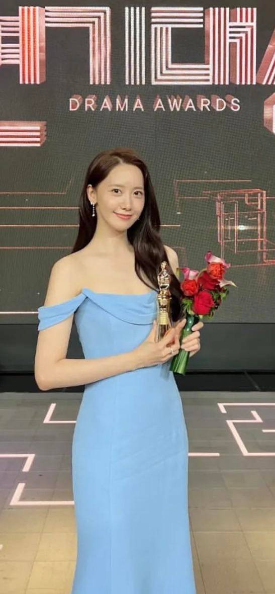 SNSD Yoona | Scrolller