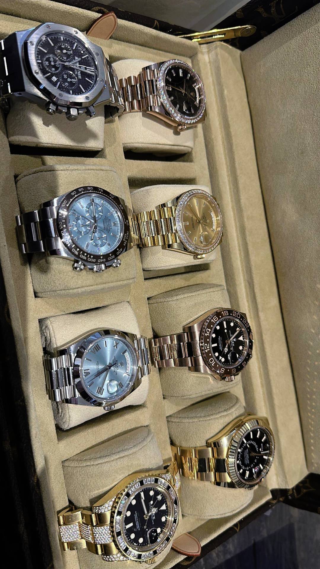 Some of my favourite pieces I own. You have to choose 2 of them to keep. Which do you choose ...