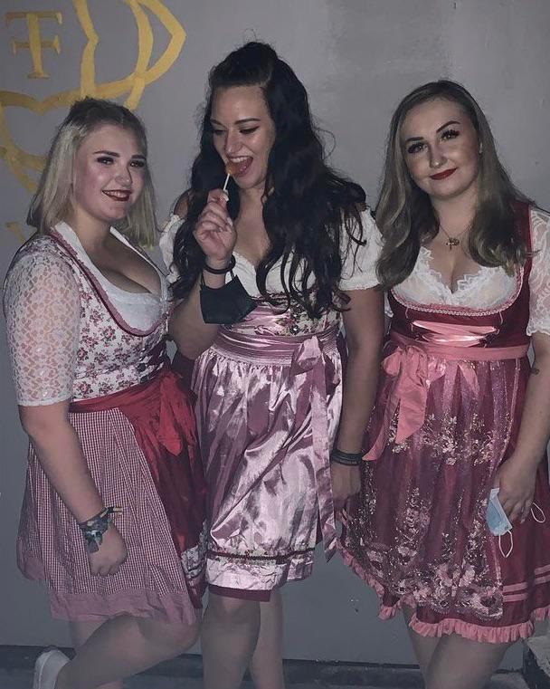 Someone seems jealous | Scrolller