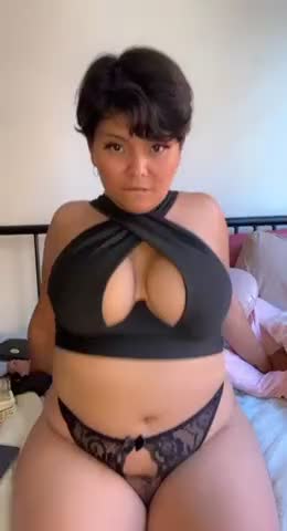 Soooo much jiggle | Scrolller