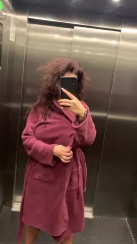 Spa day at the hotel [GIF] | Scrolller