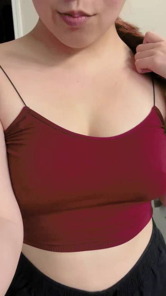 Stretchy shirt | Scrolller