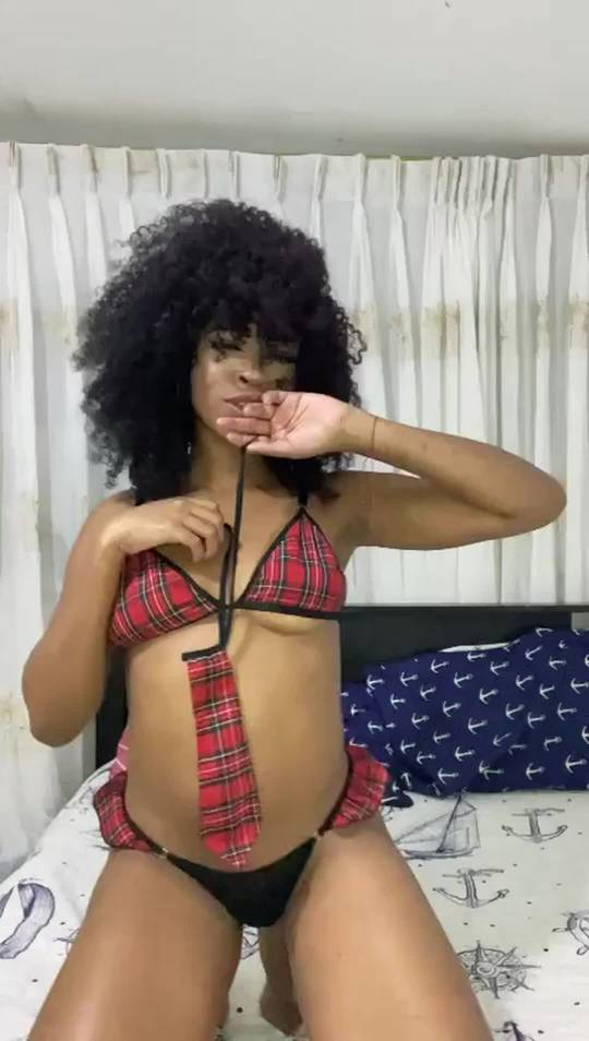 Suck my small titties for extra credit | Scrolller