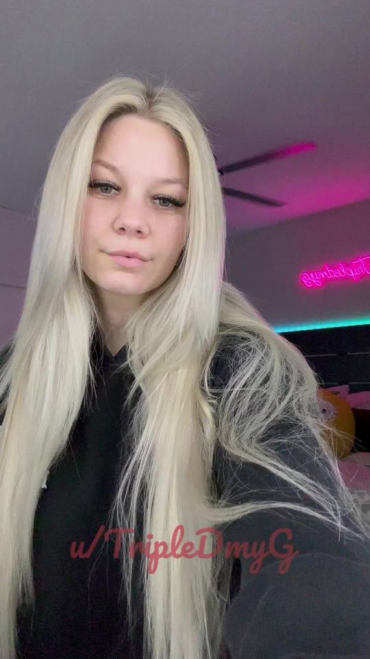 Suck on them when i drop them in your face | Scrolller