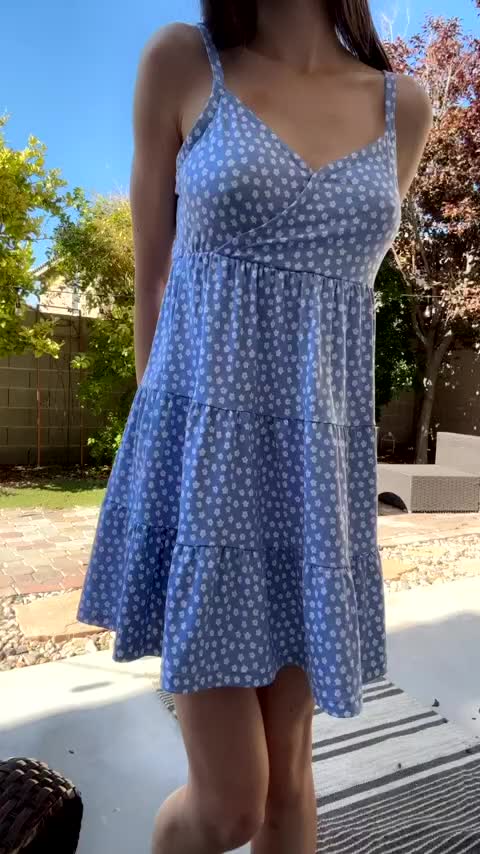 Summer dress with no underwear 😋 | Scrolller