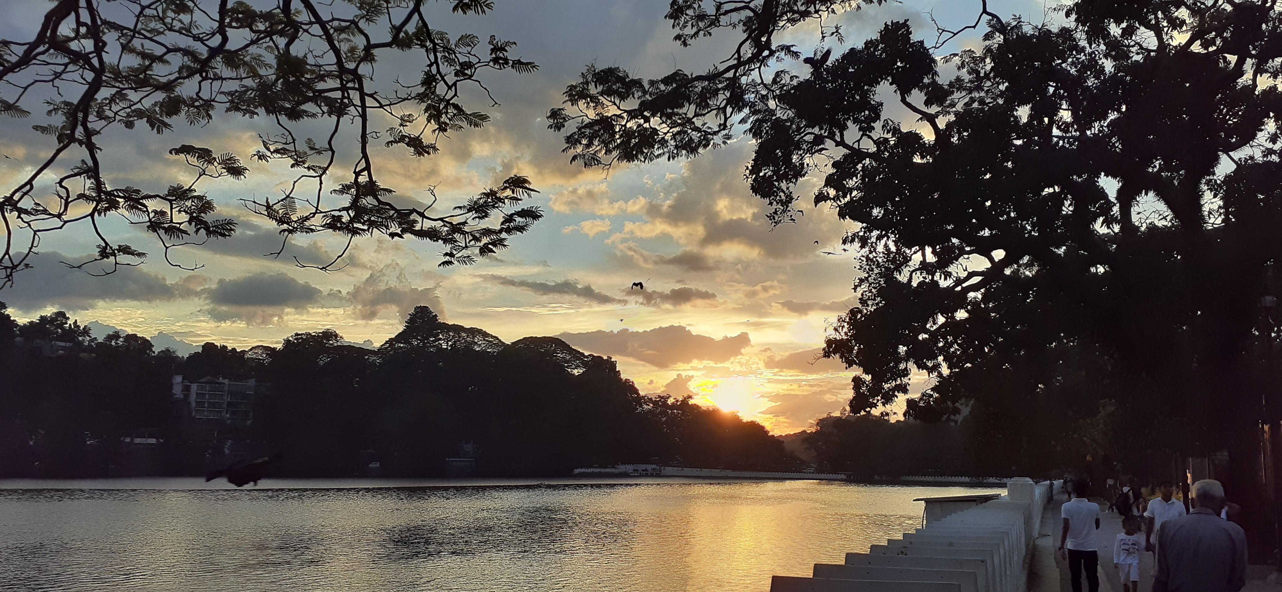 sun don't want to leave kandy | Scrolller