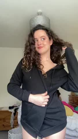 Surprise! | Scrolller