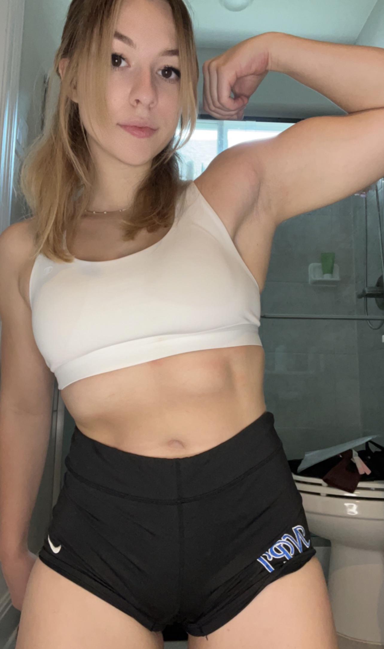 sweaty gym pits | Scrolller