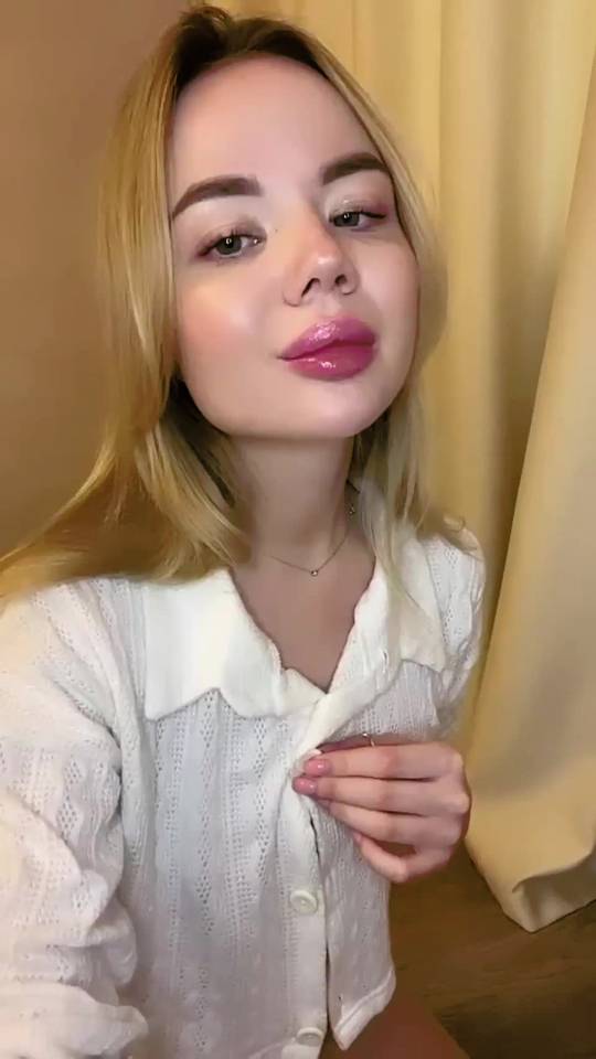 Sweetie, you can end up right on top of them, I'm already legal | Scrolller