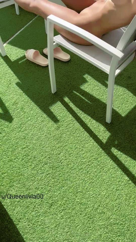 Tanning time | Scrolller