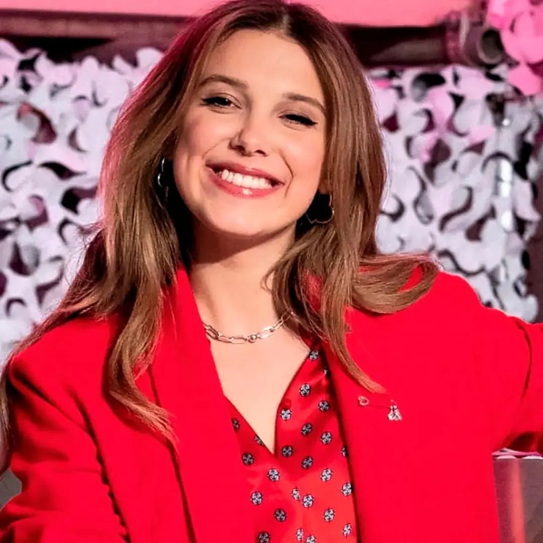 That little dimple when she smiles 😍😍 9 | Scrolller