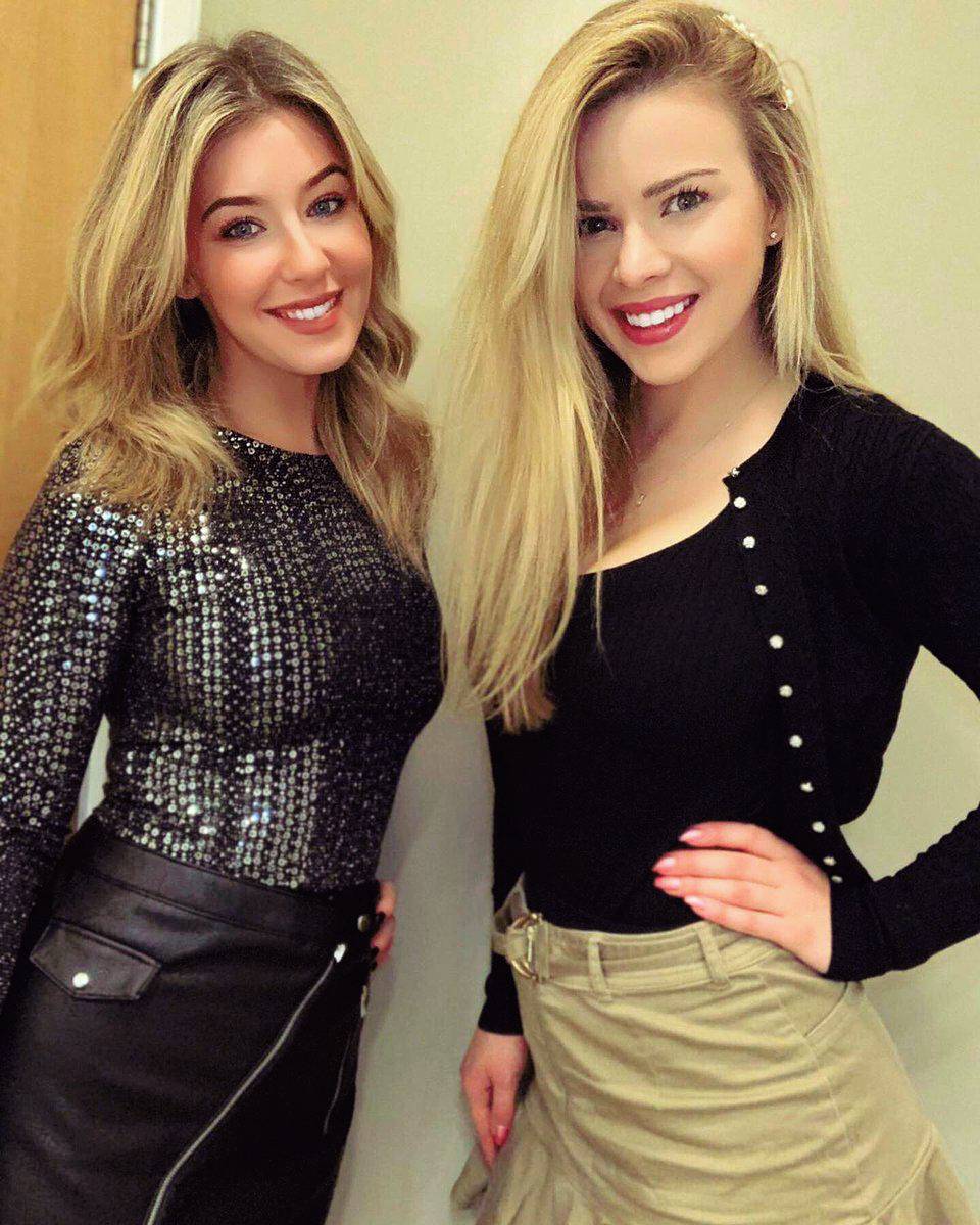 The dynamic duo | Scrolller