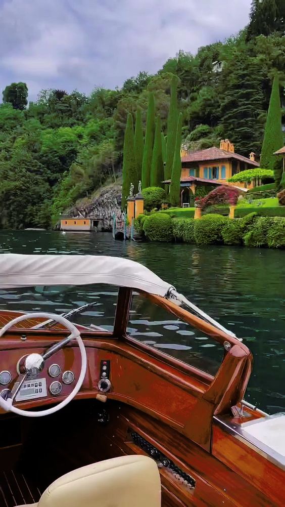 The lake still has its own attraction | Scrolller