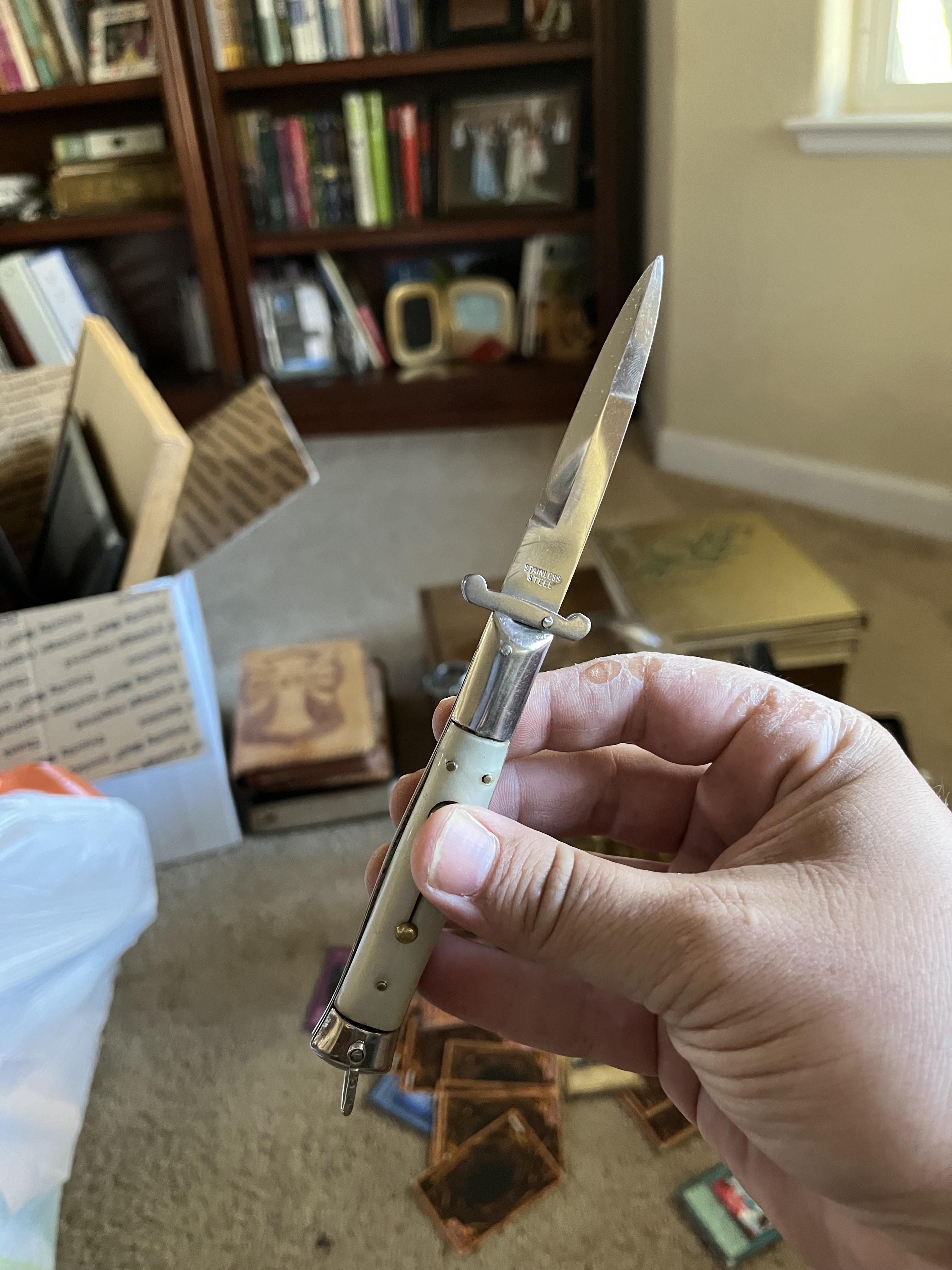 Knife | Pictures and Videos | Scrolller NSFW