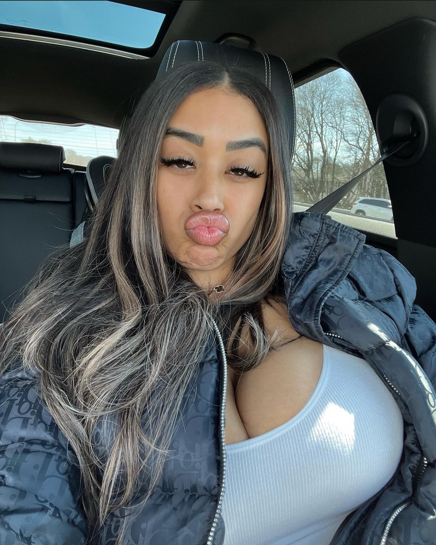 THICCC DLS | Scrolller