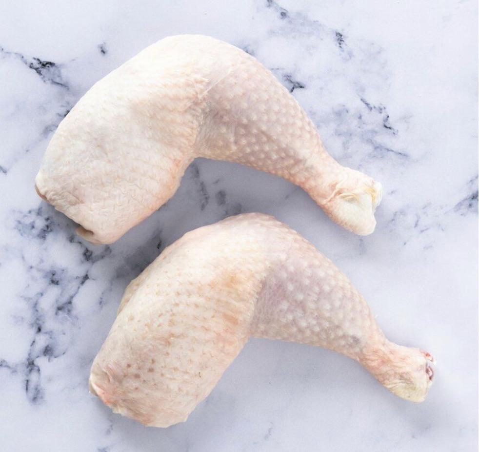 THICK JUICY CHICKEN THIGHS | Scrolller