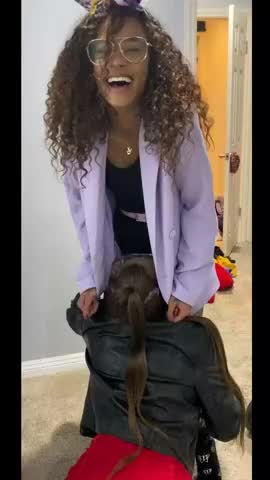 This is how friends should treat each other | Scrolller