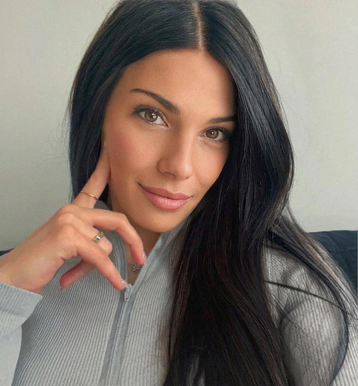 this is my face of boredom | Scrolller