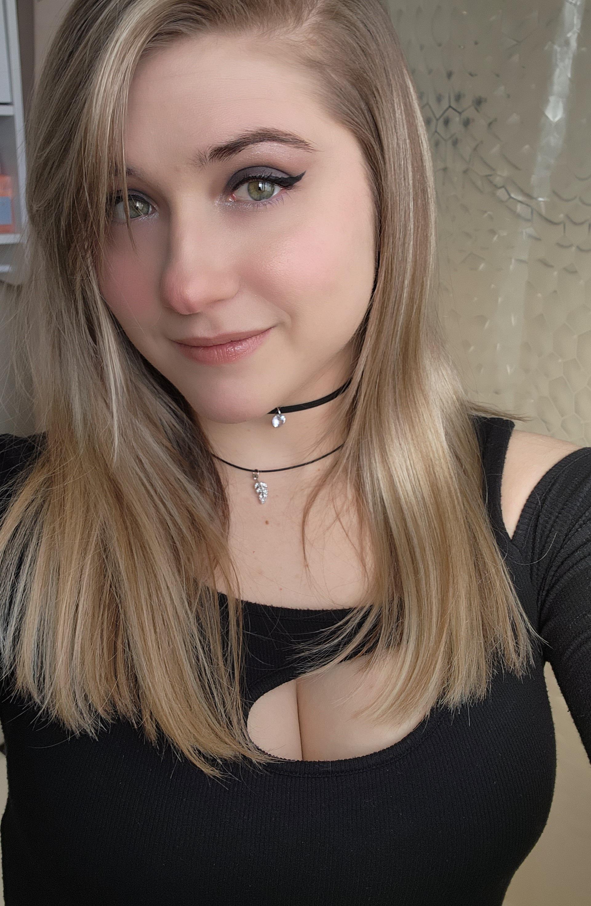 This is my going for a night out face 29F | Scrolller