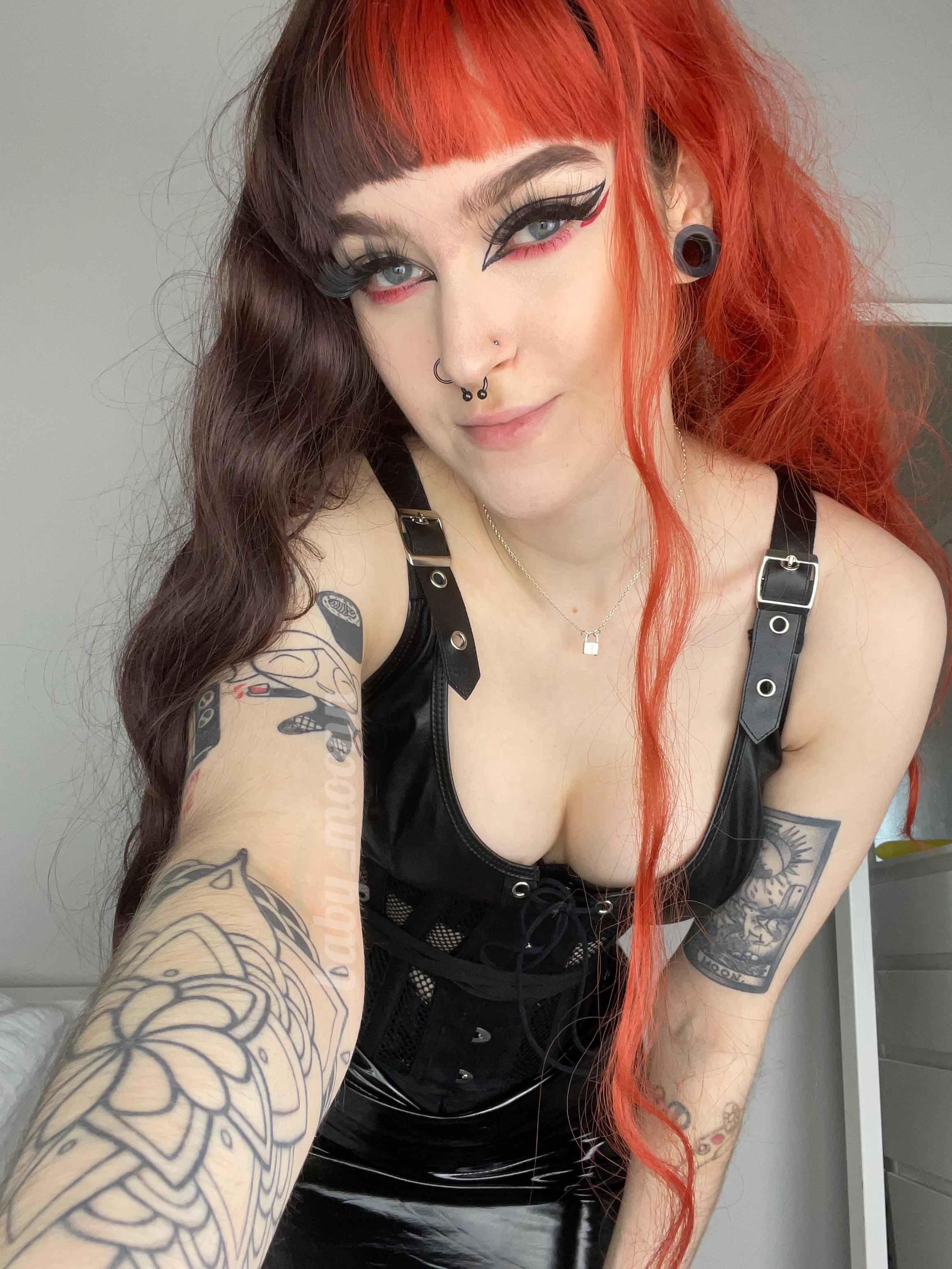 Hey 🥰 | Scrolller