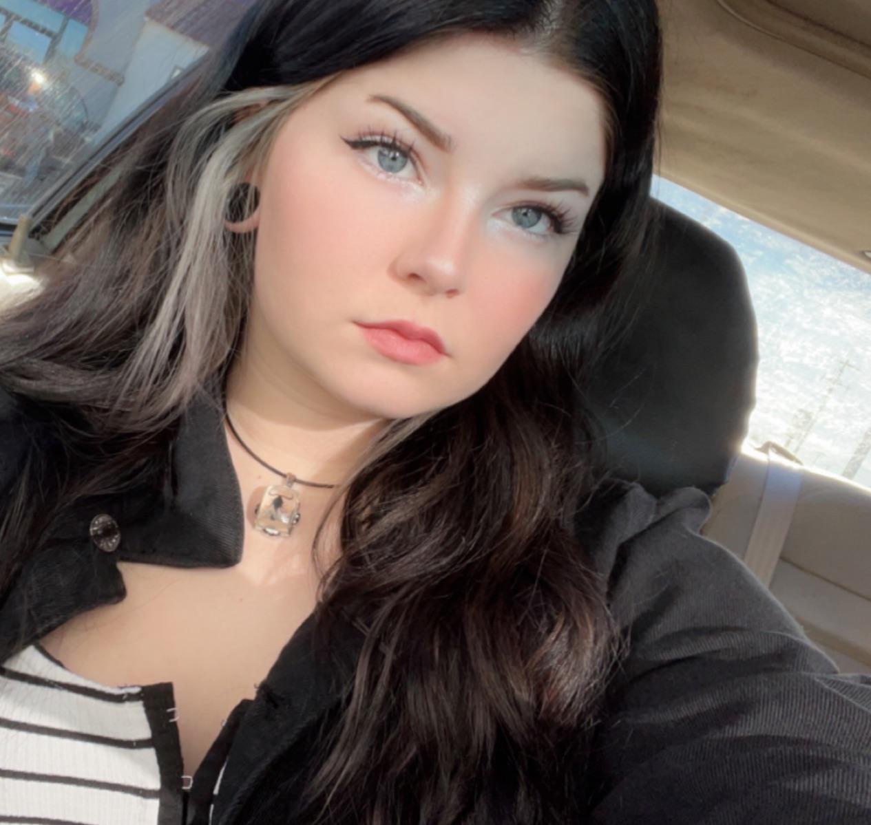 Thought I Looked Cute ☺️🥰 Scrolller