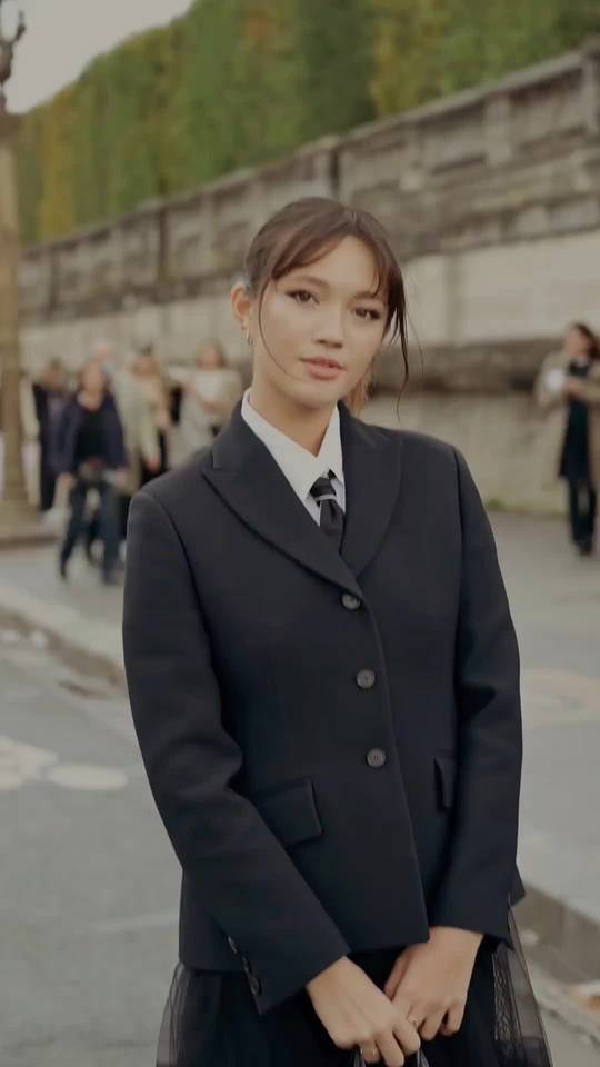 Throat 🐐 [oc] | Scrolller