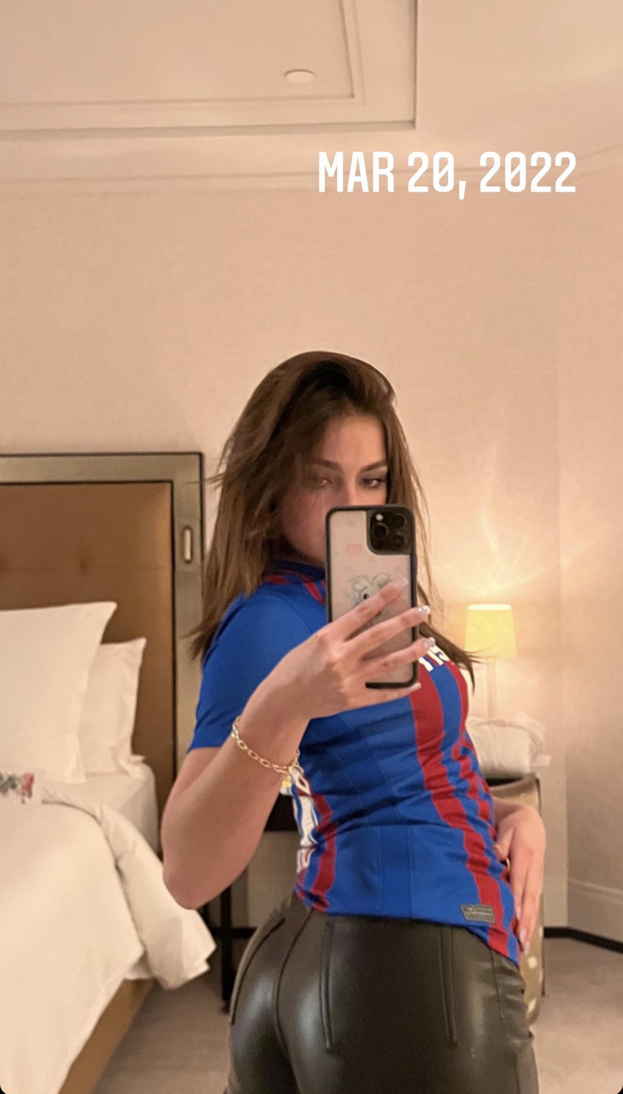 Throwback selfie , via IG story | Scrolller