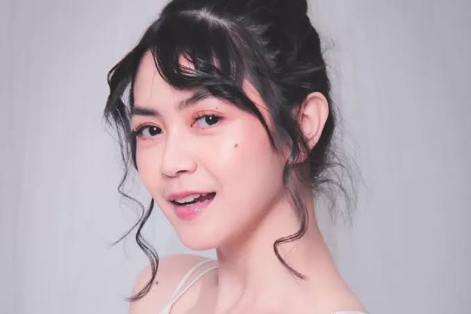 Tiara Renata, Indonesian Actress | Scrolller