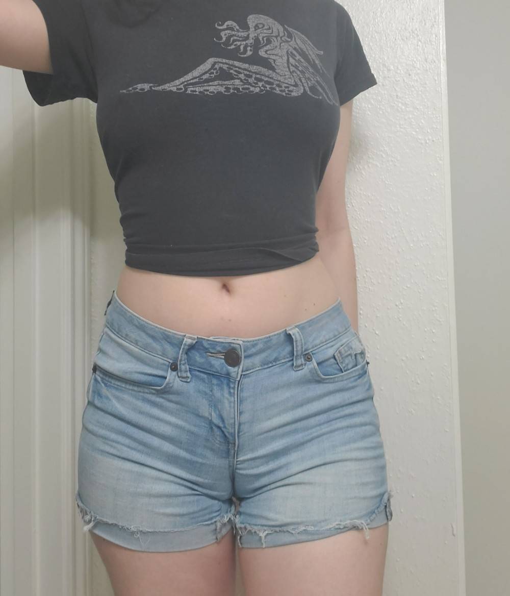 Can i be your mistress? | Scrolller