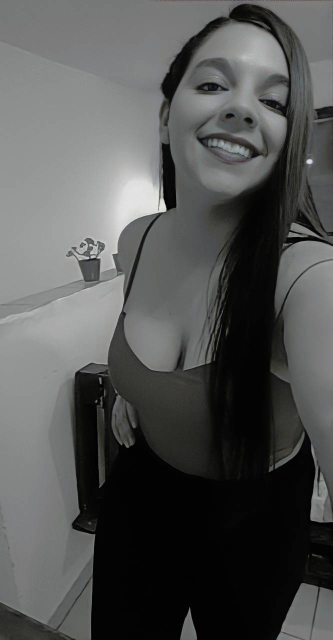 today I feel pretty that's why I decided to go out partying 🤩 | Scrolller