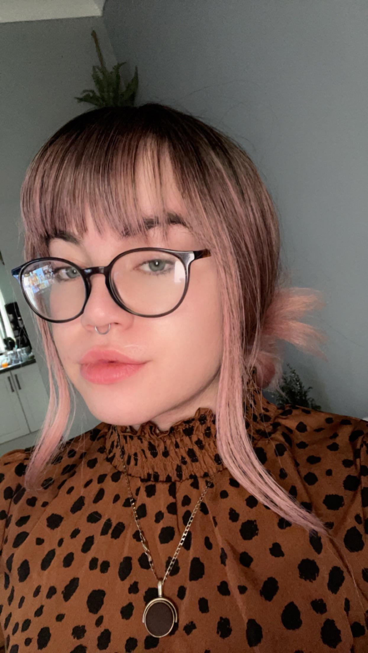 Trans baddie wants a new slave | Scrolller