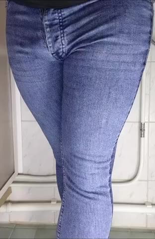 [trans] wetting my skinny jeans | Scrolller