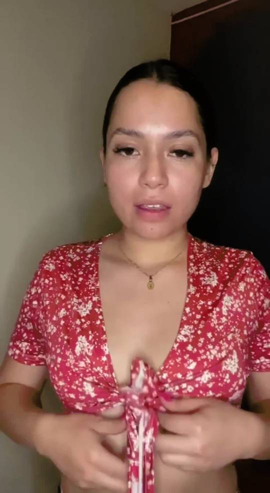 Trying to act innocent, is it working now? | Scrolller