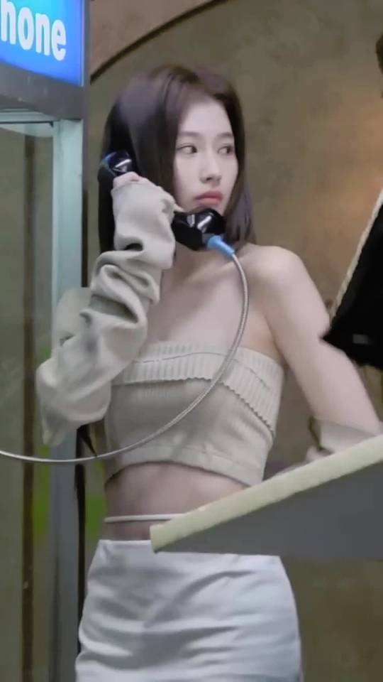 TWICE - Sana | Scrolller