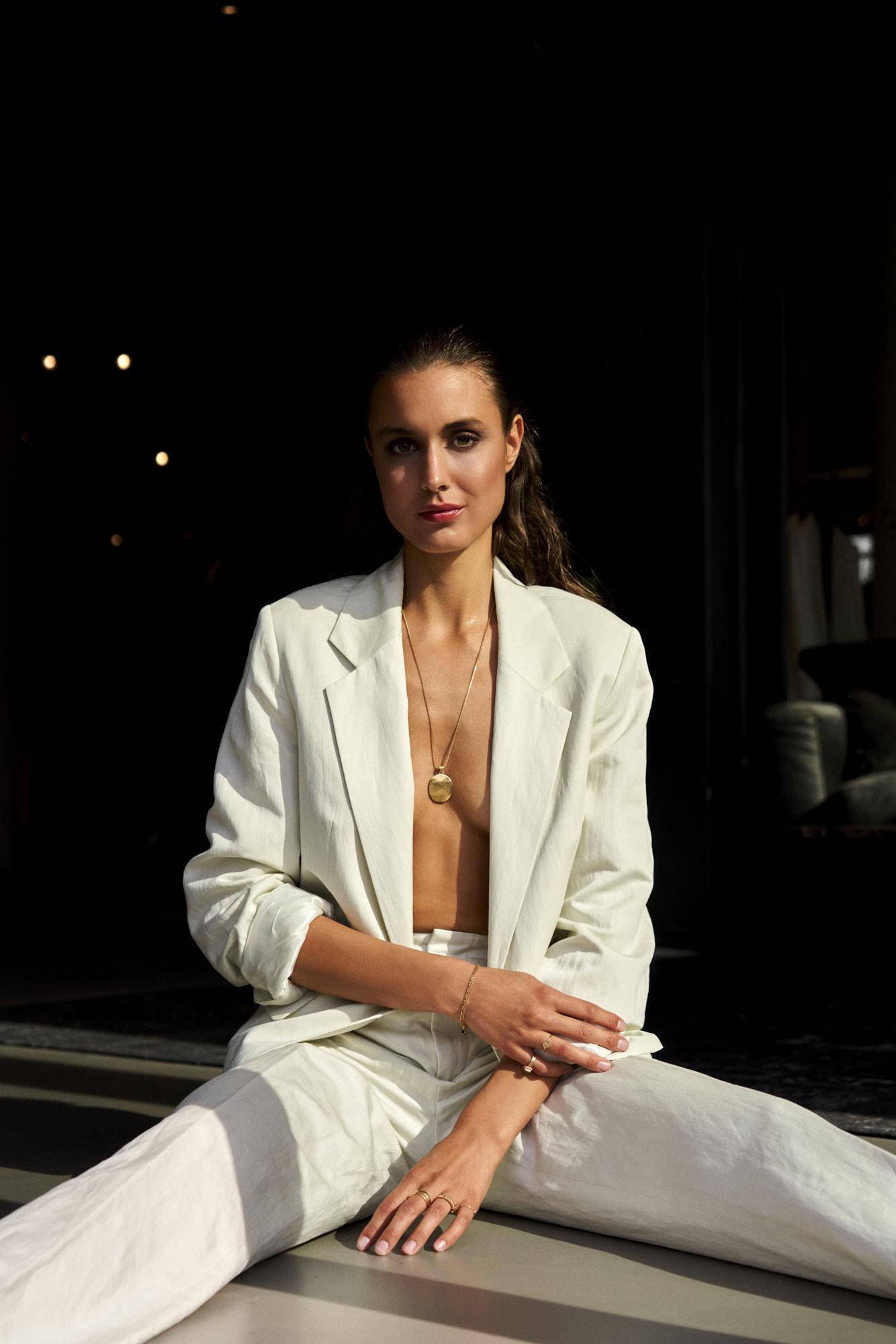 unknown model | Scrolller