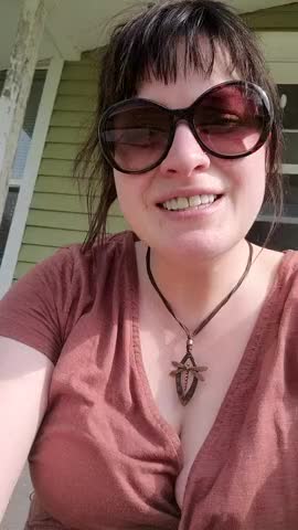 Upskirt gif on my front porch | Scrolller