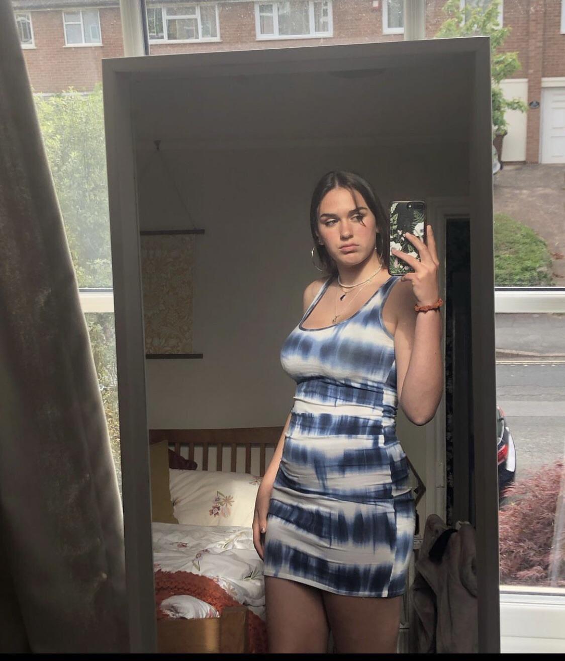 Use her !!! D.m | Scrolller