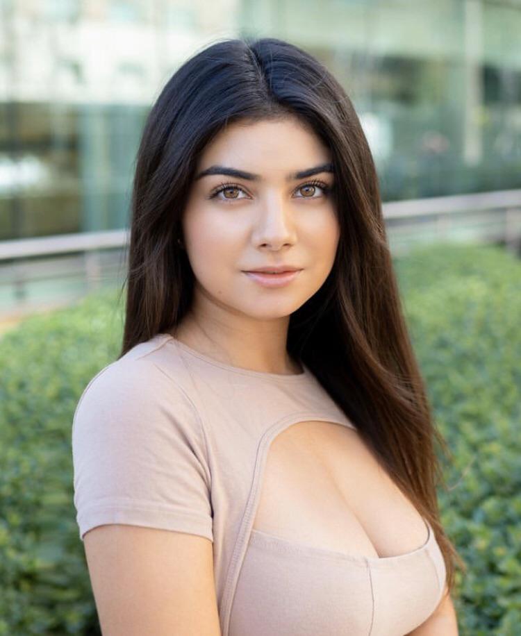 🇨🇱 Valentina [irtr] | Scrolller