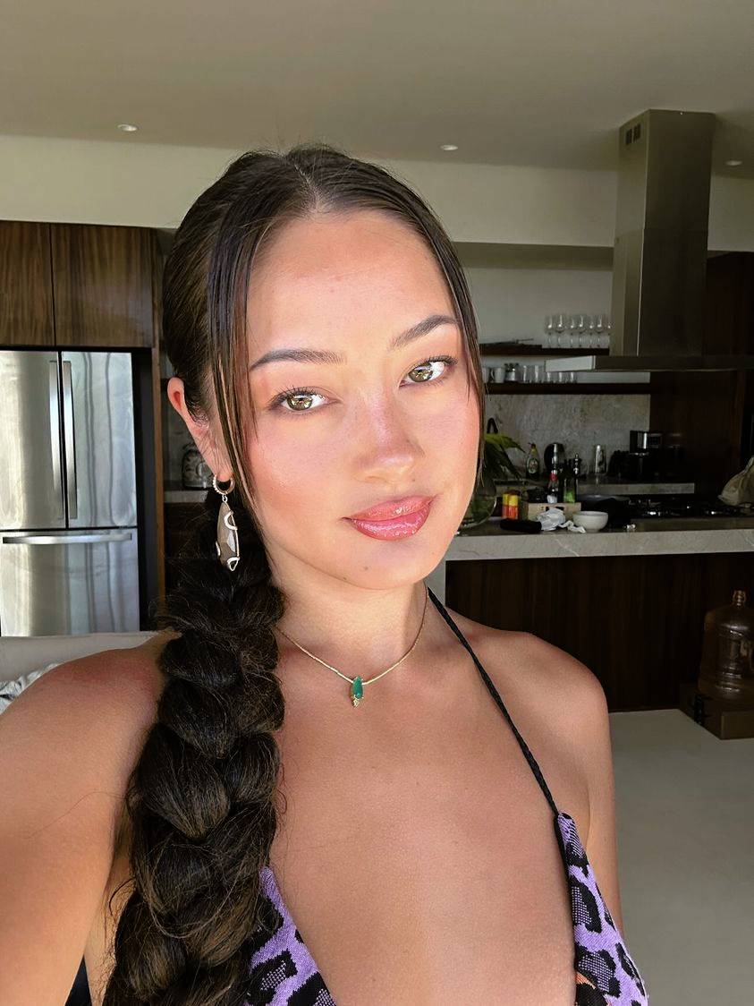 Vietnamese and German | Scrolller