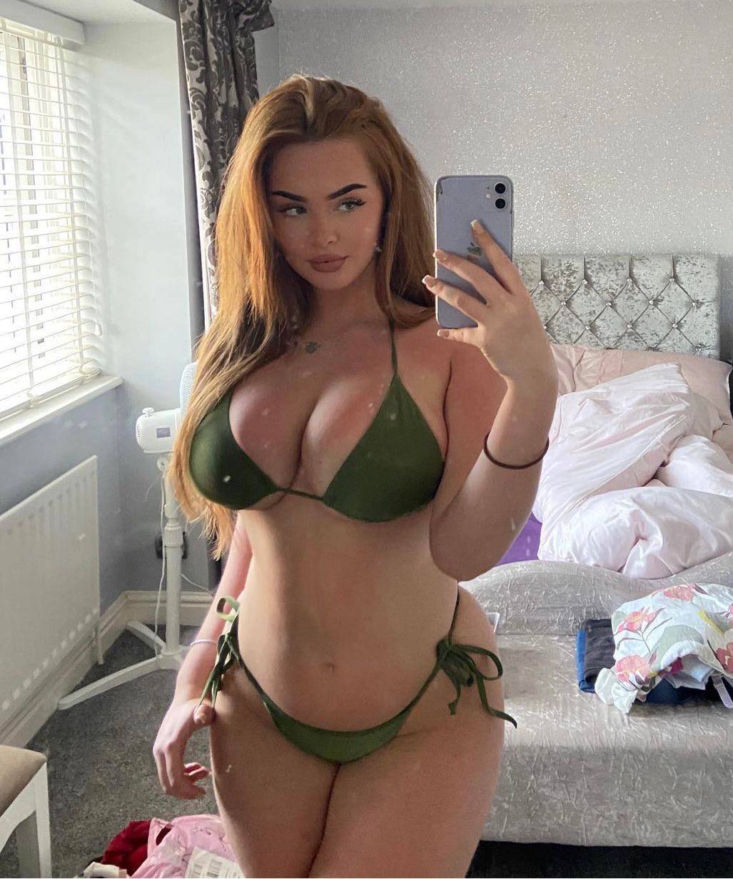 Voluptuous Irish Lassie | Scrolller